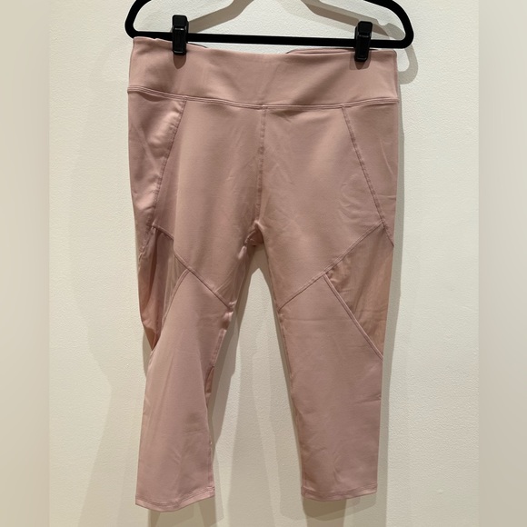 Fabletics | Pants & Jumpsuits | Blush Fabletics Crop Length Leggings ...